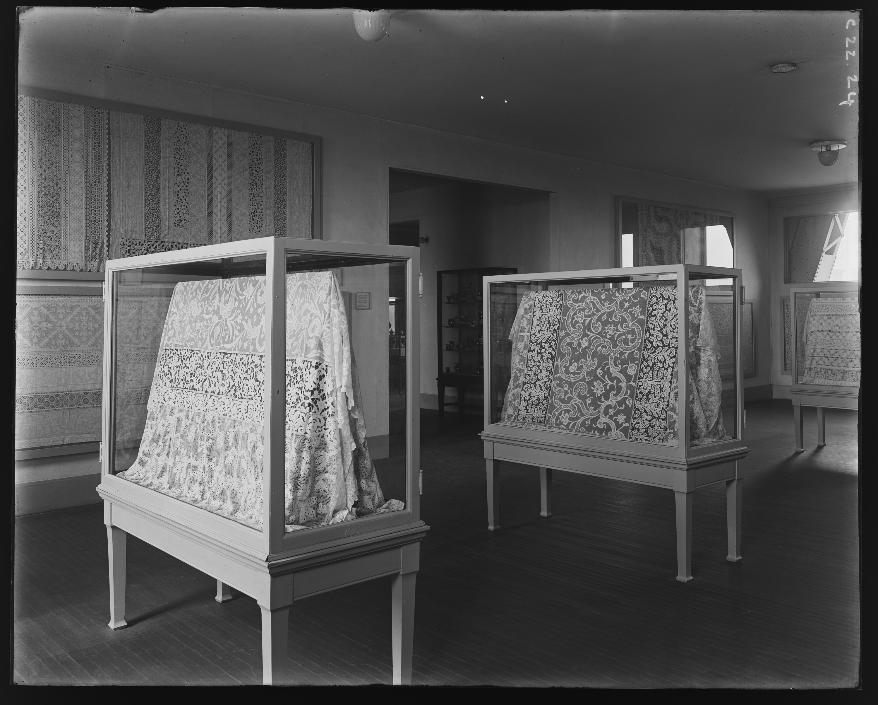 Laces lent by Mrs. Rockefeller McCormick | The Art Institute of Chicago